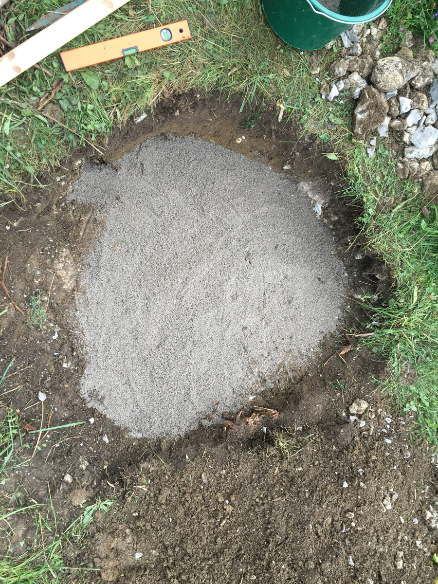 Un tout petit étang dans son jardin ‹ 🐺 kuvalu.com